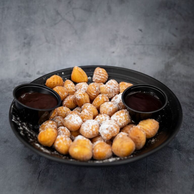 Dining – On Par Bar