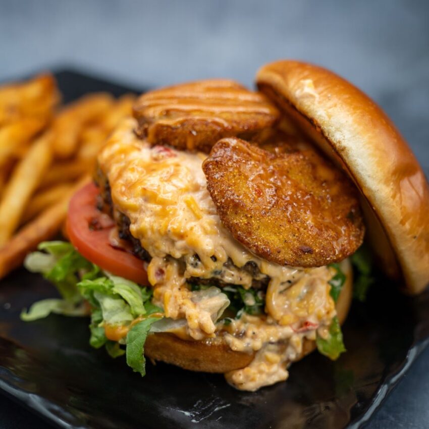 Dining – On Par Bar